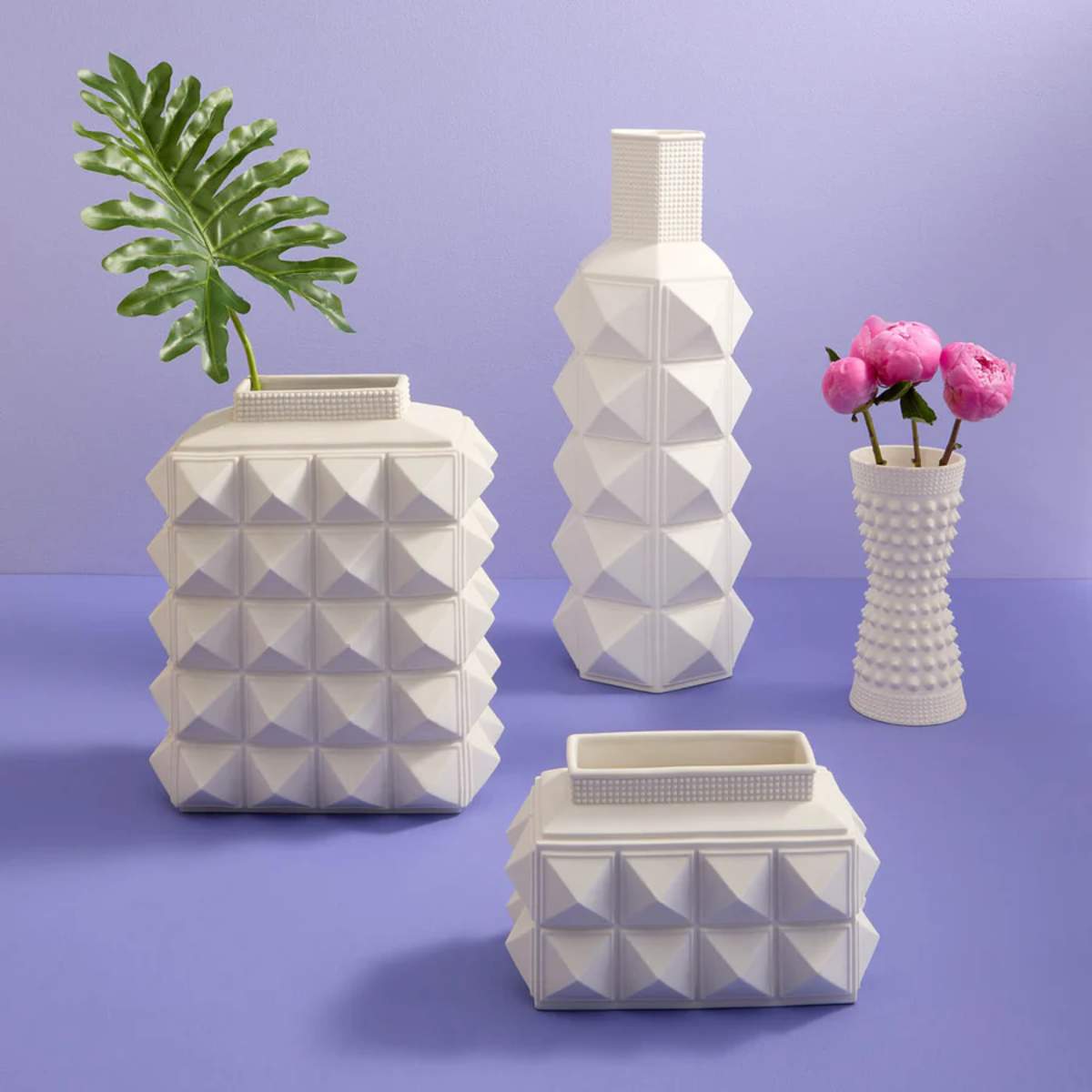 Jonathan Adler Charade Studded Low Vase – Beaumonde