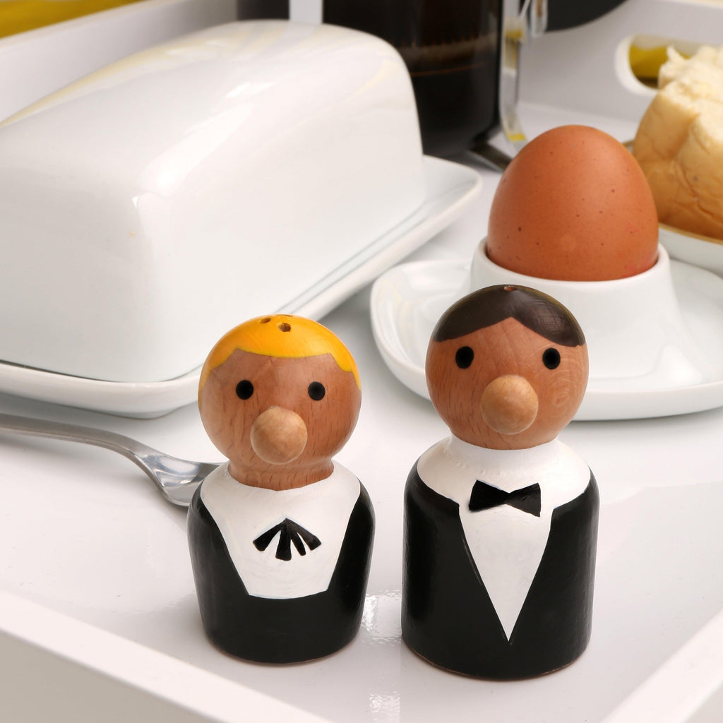 Kikkerland Waiter Novelty Salt and Pepper Shaker Set - Black/White ...